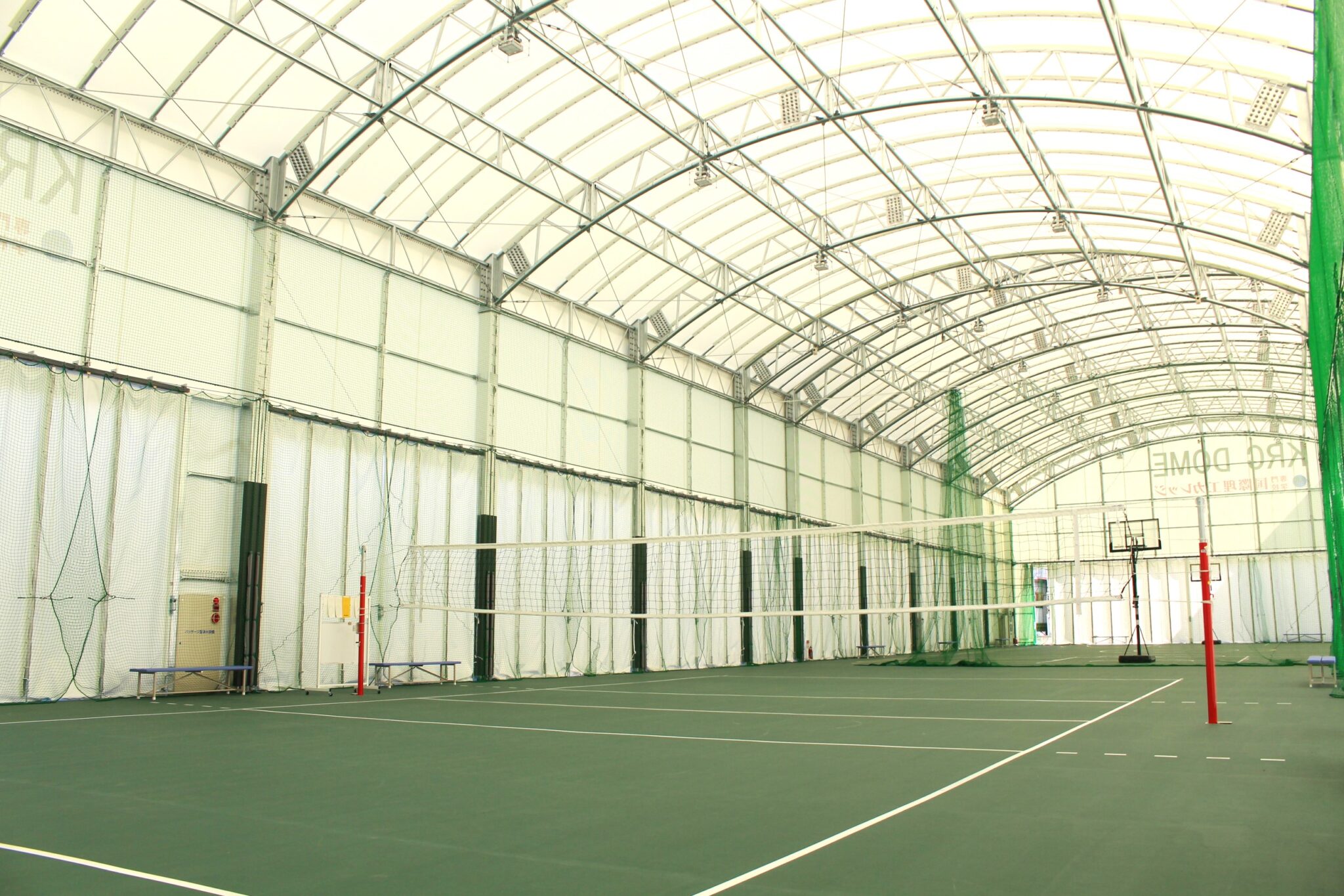 全天候型スポーツ施設『KRCドーム』が完成しました！ – IT、ゲーム、デザイン、建築の専門学校（千葉）｜専門学校国際理工カレッジ